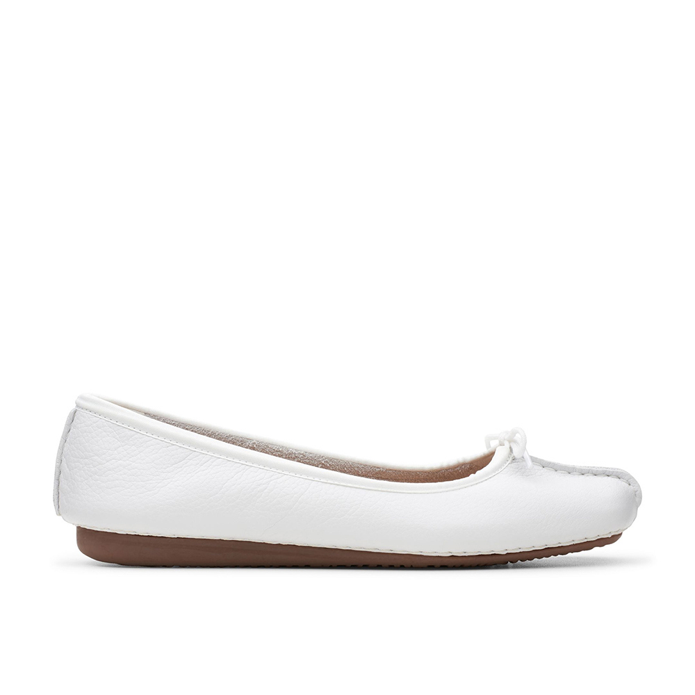最新商品頁 - Clarks