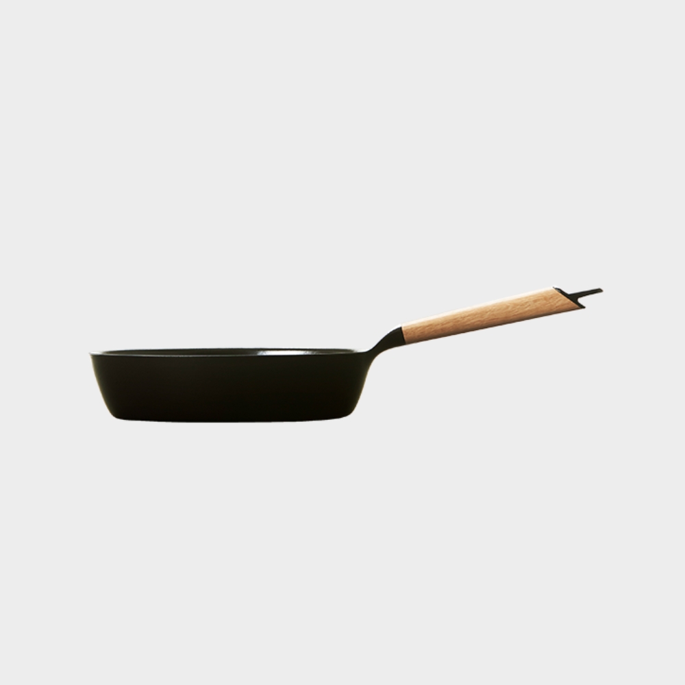Vermicular 琺瑯鑄鐵平底鍋24CM（白）_廠商直送 | 熱銷推薦 | 康是美網購eShop